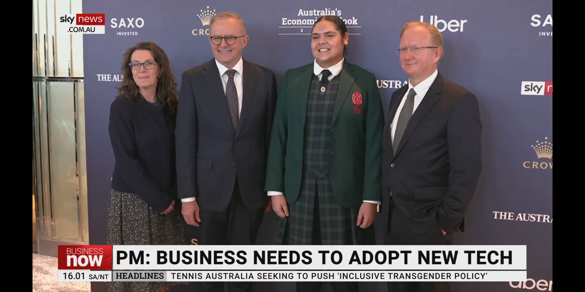 Marni Morris rubs shoulders with the PM and other dignitaries ...